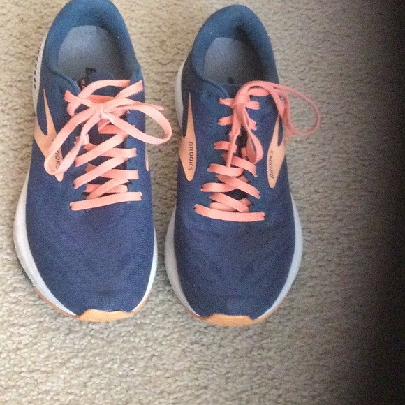 Brooks ravenna | Shoes | Brooks Blue And Orange Sneakers Athletic ...